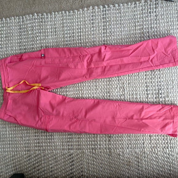 Figs | Pants & Jumpsuits | Figs Yola Skinny Neon Pink Scrub Pants ...